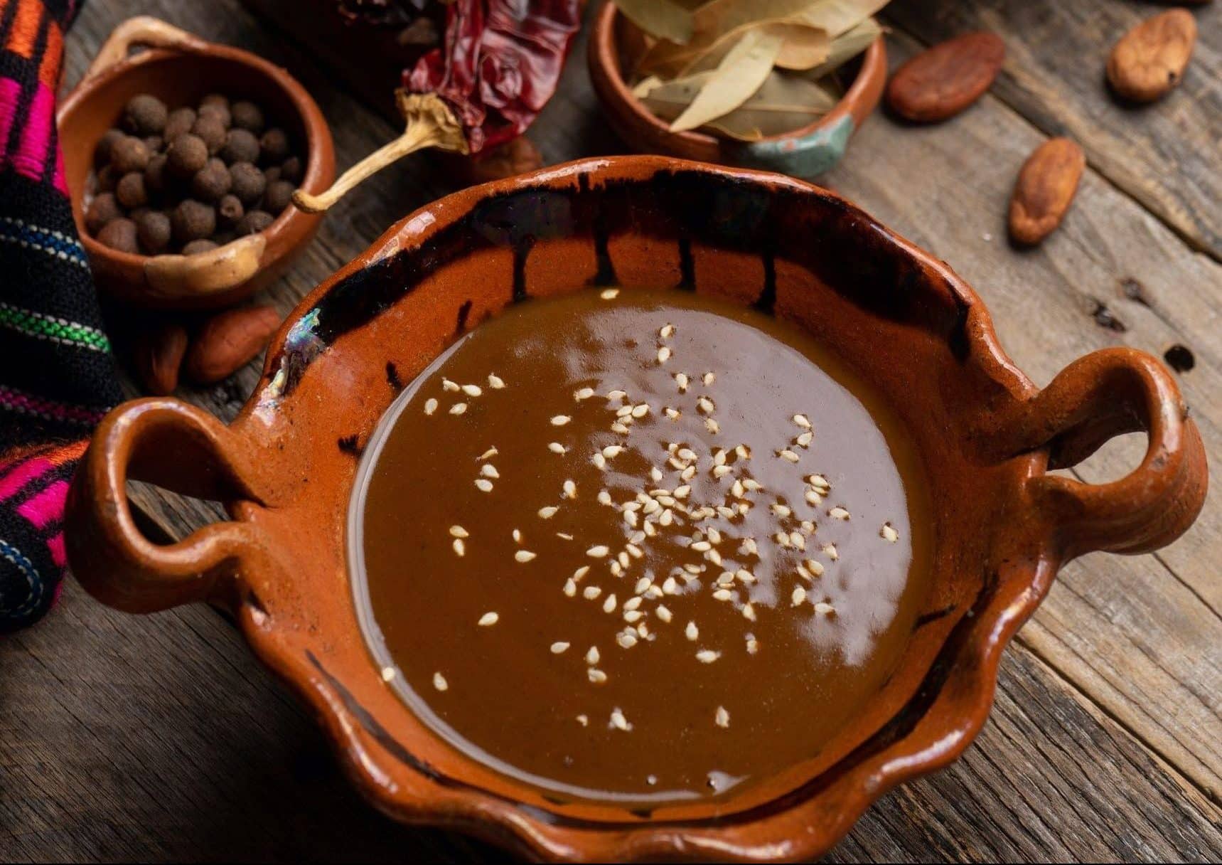 Your Family’s Favorite Mole – Familia Kitchen