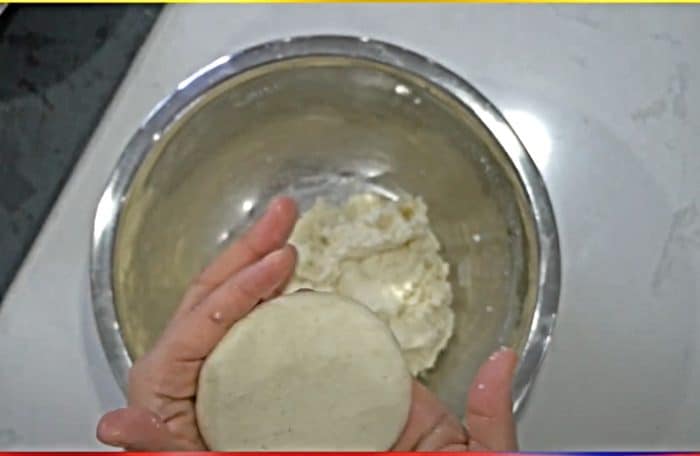 How to Make Venezuelan Arepas – Familia Kitchen