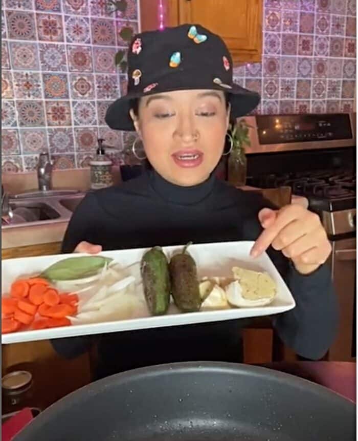 Vivi’s Chiles en Vinagre, the Best Mexican Snack – Familia Kitchen