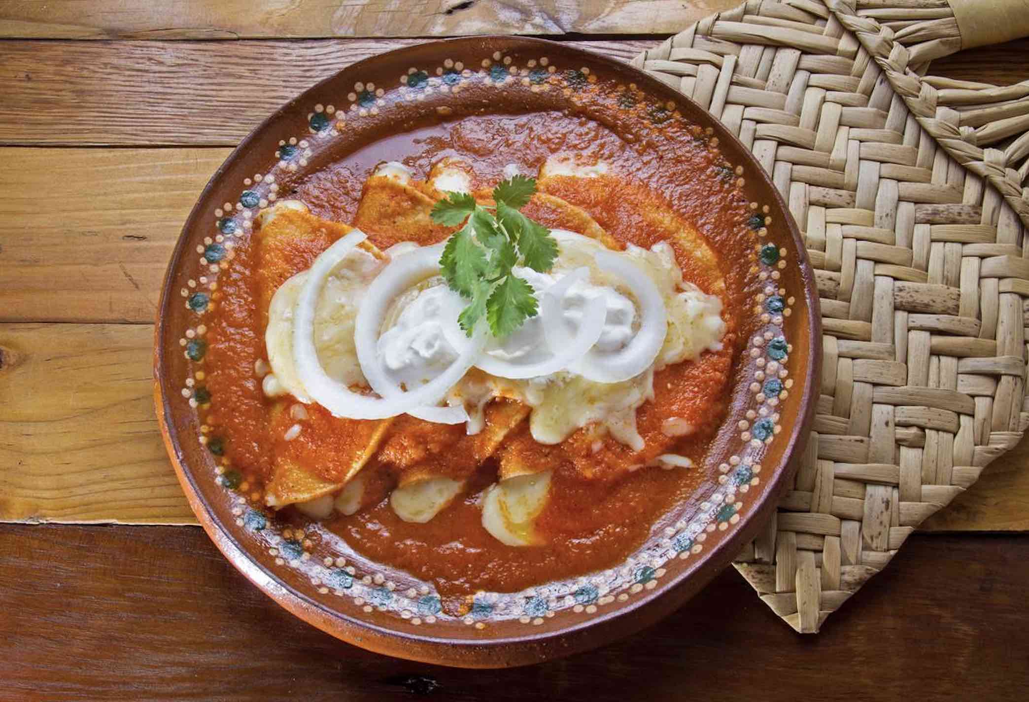 Vivi’s Red Enchilada Sauce with 3 Chiles – Familia Kitchen