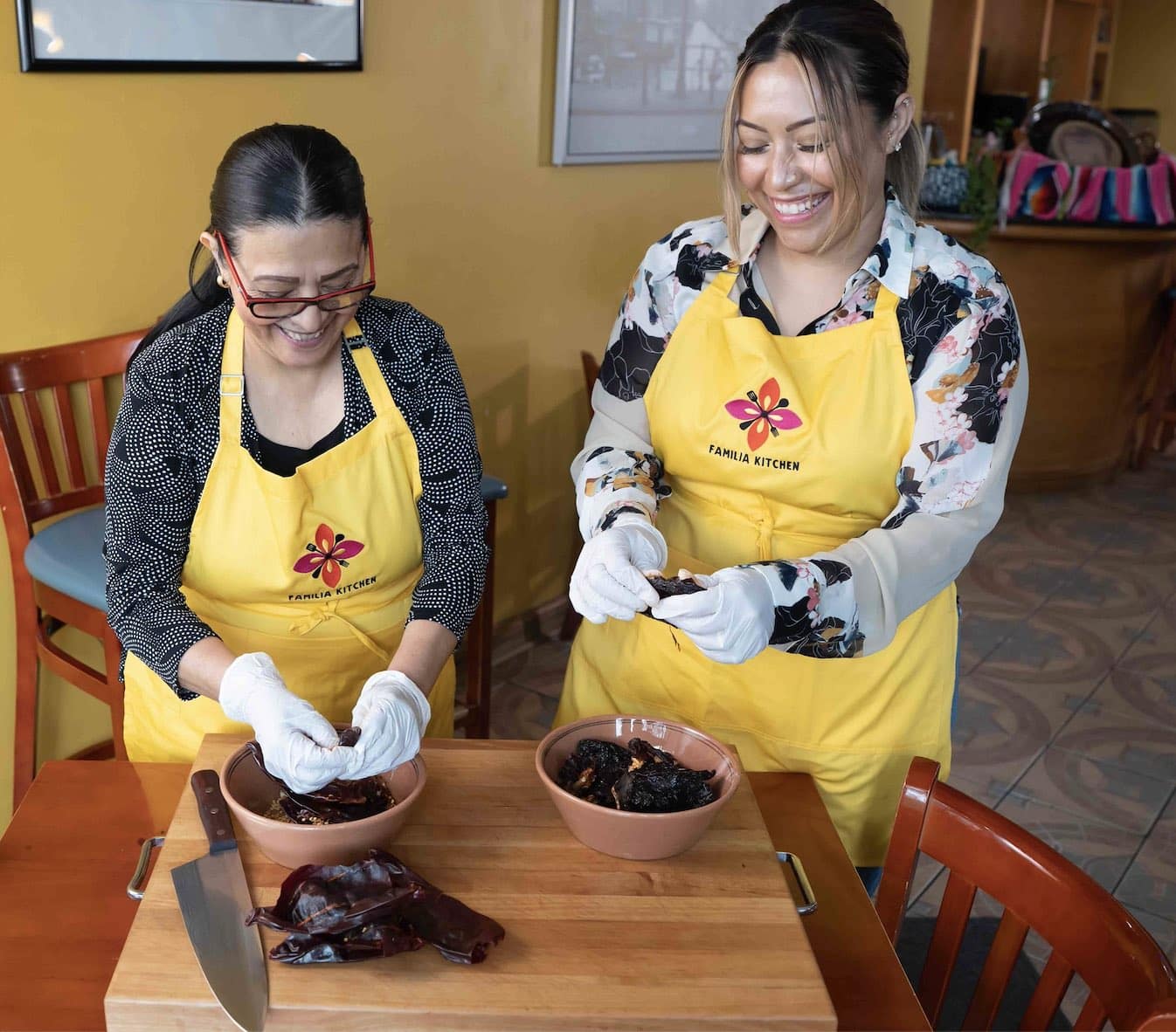 Rosa’s Mole with Chicken, a Legendary Family Recipe Made with Amor ...